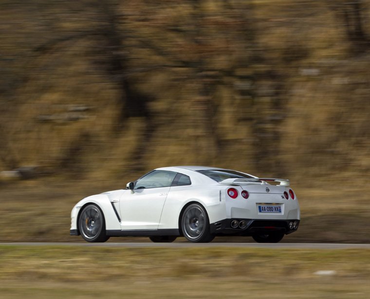 2011 Nissan GT-R - Picture / Pic / Image